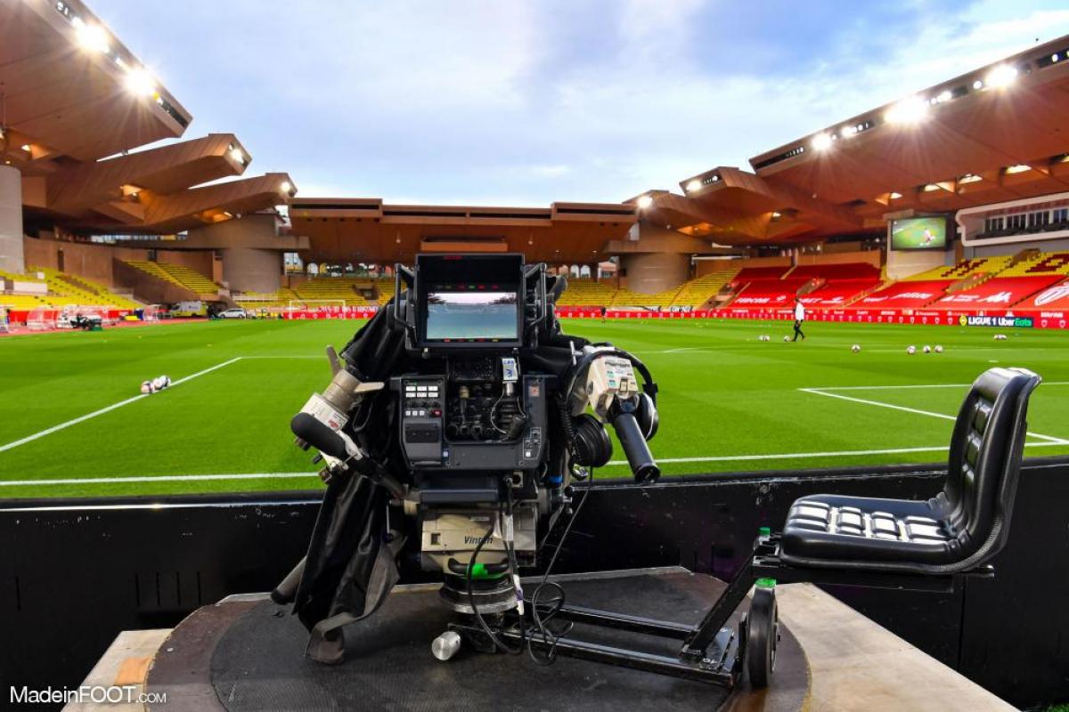 AS Monaco - La réaction d'Alain Zadi à la signature de son premier ...
