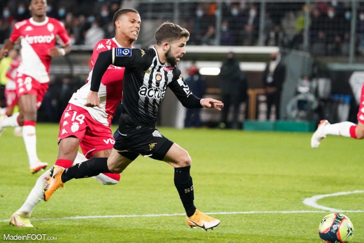 AS Monaco - Ismail Jakobs déçu de sa situation sur le Rocher